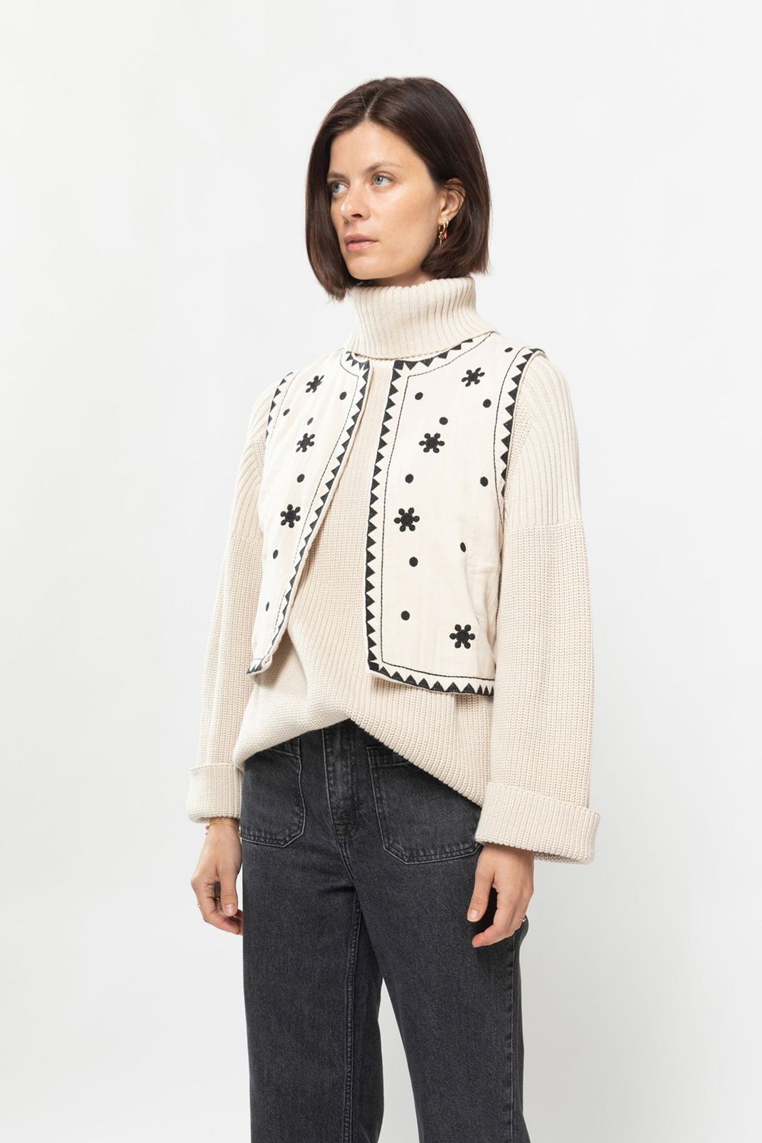 Weste mit Stickerei - hellgrau