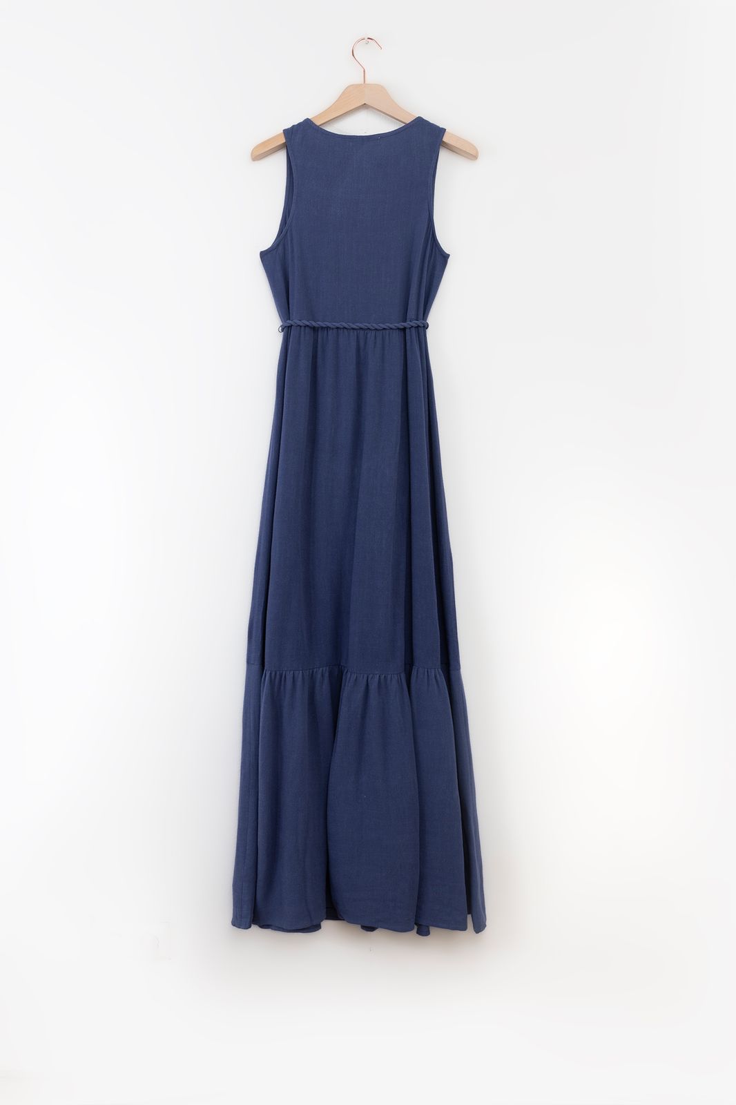 Blauwe maxi jurk met gevlochten riem - Dames | Sissy-Boy Blauwe maxi jurk met gevlochten riem - Dames | Sissy-Boy