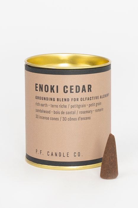 PF Candle Co. wierook enoki cedar - Homeland | Sissy-Boy